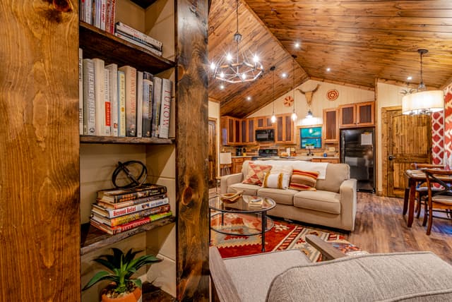 Lodging at Cabins near Hochatown Beavers Bend & Broken Bow Oklahoma